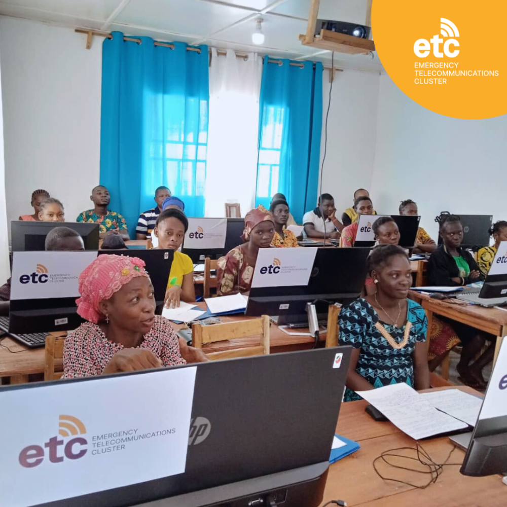 Learning centre and cybercafe in CAR brings opportunities to Bangassou ...